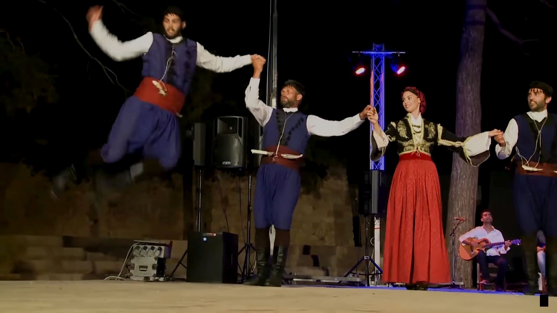 Dances of Crete | Monza